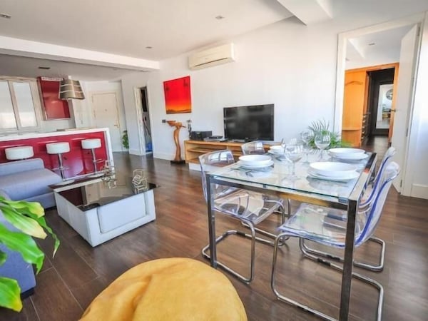 Spectacular Apartment In Malagueta Beach - Málaga