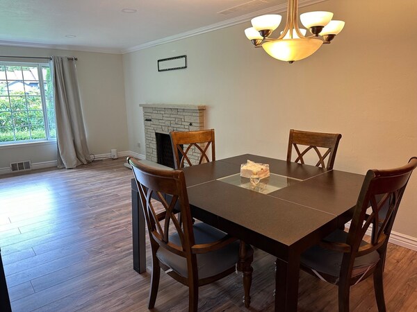 Enjoyable House With Wifi On Mercer Island - Redmond, WA
