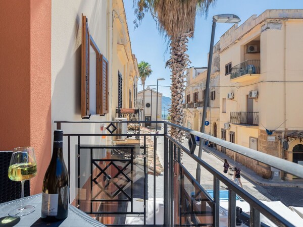 Elegante Appartamento Per 4 Persone Con A/c, Wifi, Tv, Terrazza E Parcheggio - Balestrate