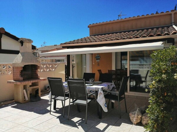 Superb 2 Bed Holiday Home / Rochelongue - Marseillan