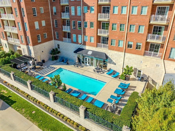 Downtown Park View Apartment - Columbus, OH
