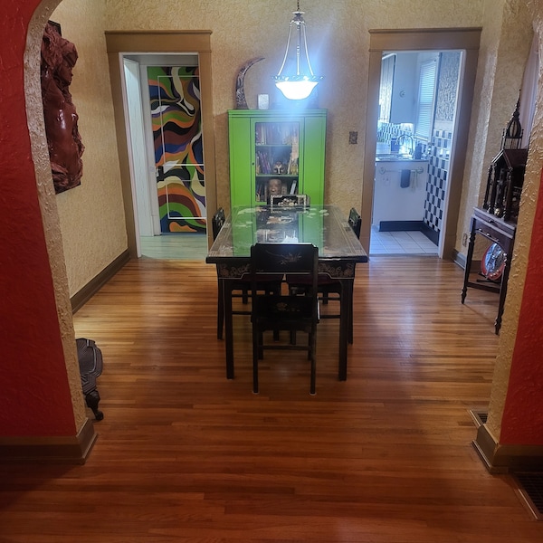 Charming 2-bedroom House In Delightful Toledo With Wifi, Ac, Fitness Room - Toledo, OH