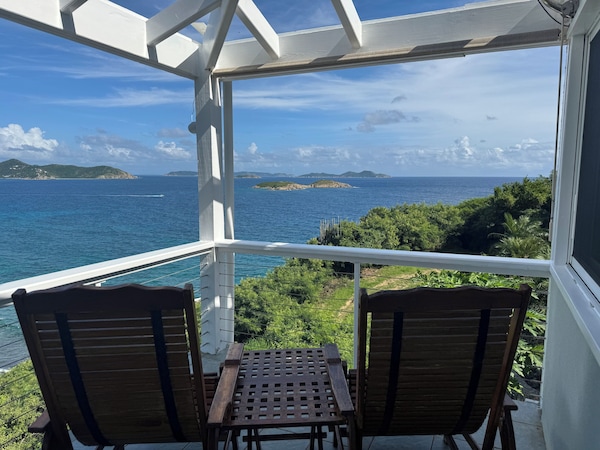 Folly View-ocean Sounds & Views W/parking, Full Kitchen, A/c Bedroom, Starlink - East End