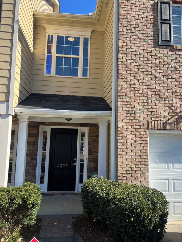 Fabulous 3-bedroom Townhome With Wifi And Ac In Braselton/ Chateau Elan Area - Carl