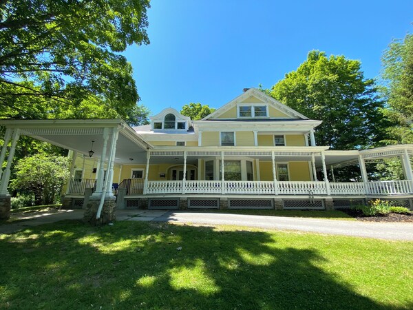 6 Bedroom Cottage At The 500 Acre Poland Spring Resort With Lots Of Onsite Activities! - Range Pond State Park, Poland Spring