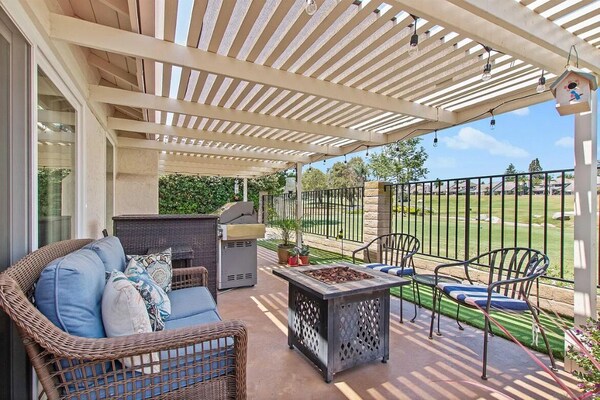 Golf Course Views Abound In This Picturesque Shadowridge Cottages Home, - San Marcos, CA