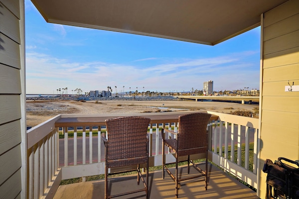 Wake Up To Stunning Marina & Ocean Views In This Updated Condo! - Oceanside, CA
