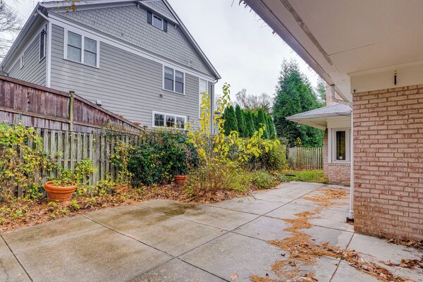 9 Mi To National Mall: Spacious Bethesda Retreat! - Maryland