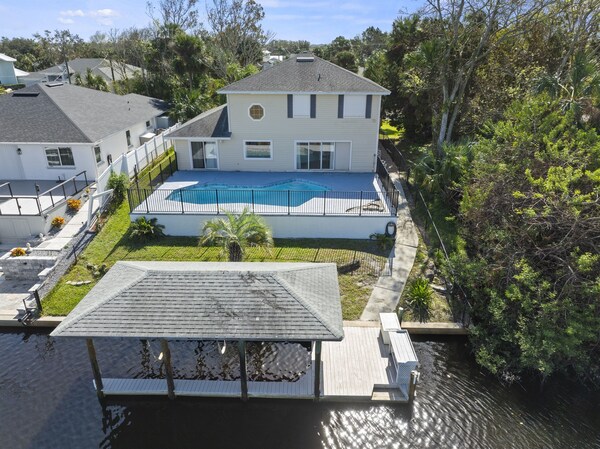 Palm Coast Boaters Paradise Canal Pool Home - Palm Coast