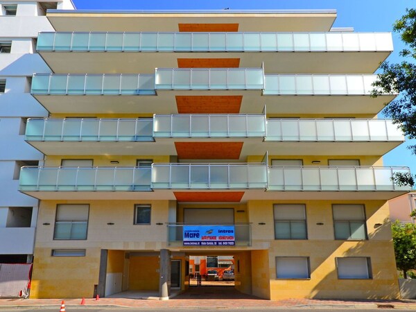 Bonito Apartamento Para 8 Personas Con A/c, Wifi, Tv, Balcón, Mascotas Permitida Y Aparcamiento - Lignano Sabbiadoro