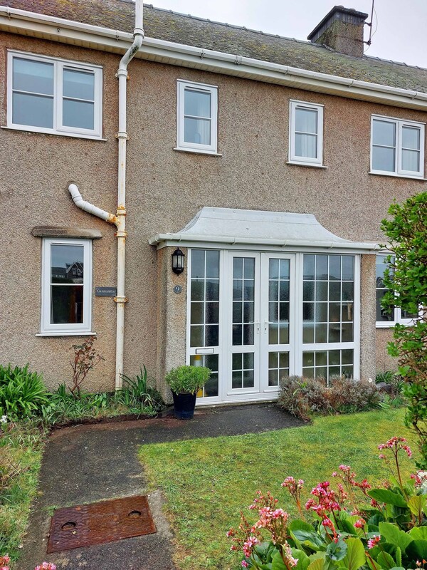 Garreg Wen ( White Stone ) Family Holiday Home Nr The Beach - Barmouth