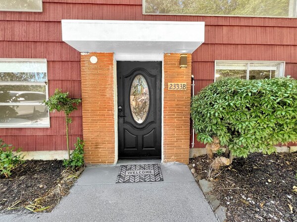 Charming 2br/2ba Home With Wifi & Ac Near Lake Washington And Uni Of Washington - Shoreline, WA