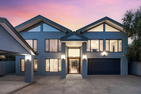 Absolute Beach Frontage - Arthurs Seat