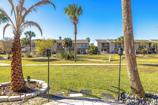 The Tipsy Turtle @ Gulf Highlands Beach Resort Sleeps 5 - Panama City Beach