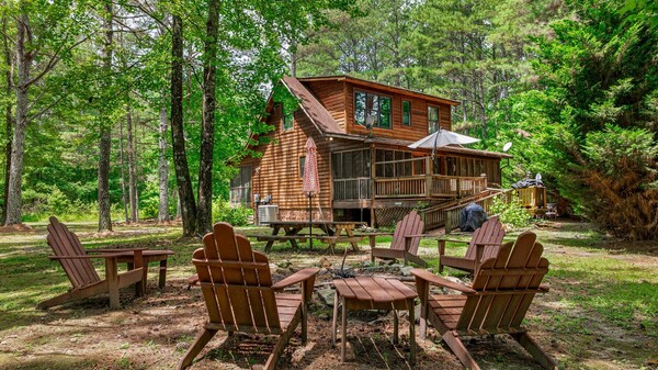 Cedar Cove-fishing, Hot Tub, Fire Pit & Playhouse - Mentone, AL
