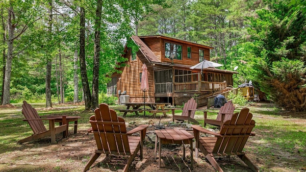 Cedar Cove-fishing, Hot Tub, Fire Pit & Playhouse - Mentone, AL