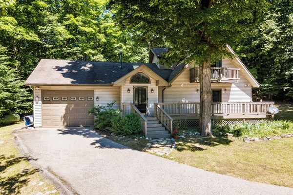 Cozy Chalet - Shanty Creek, Golf, Pools In Bellaire - Michigan