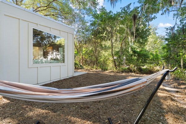 *New* Entire House, Private, King Bed, Full Kitchen, Luxury Bath, Walk To Historic St Augustine - Saint Augustine, FL