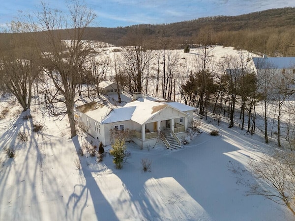 Elegant Country Escape Unique Home With Timeless Charm And Style - Margaretville, NY