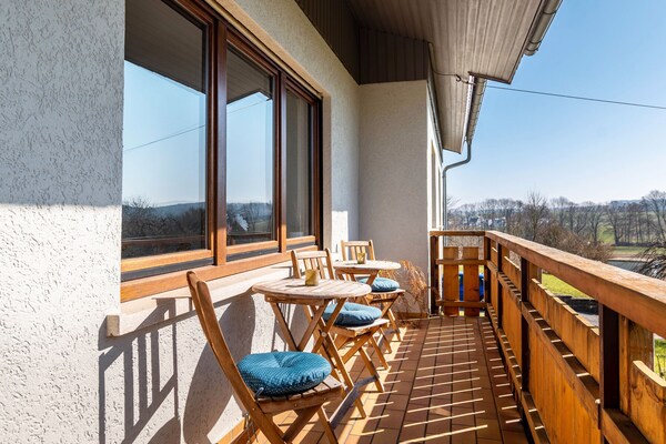 Zimmer 'Familienzimmer' Mit Gemeinschaftsterrasse, Gemeinschaftsgarten Und Wi-fi - Sinsheim