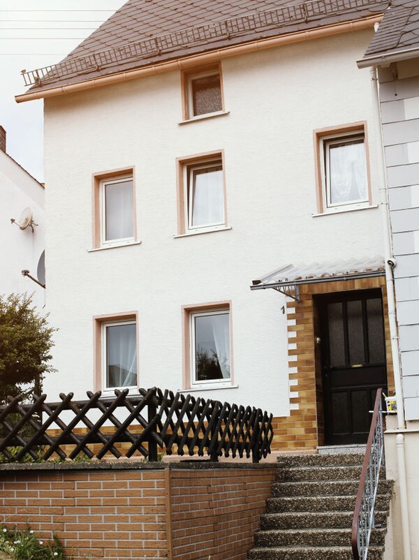 Holiday Home 'Mersche' With Private Terrace, Private Garden And Wi-fi - Hahn