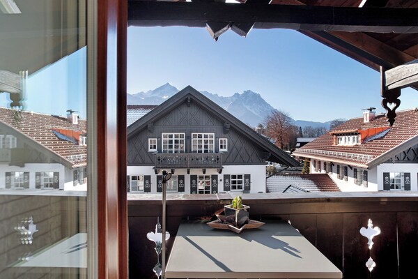 Studio 'Alpspitzblick Riedel' With Mountain View, Shared Garden And Wi-fi - Garmisch-Partenkirchen