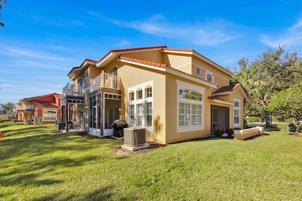 Modern 4 Bedroom Home, Walk To The Clubhouse! - Star Wars: Galaxy's Edge, Lake Buena Vista