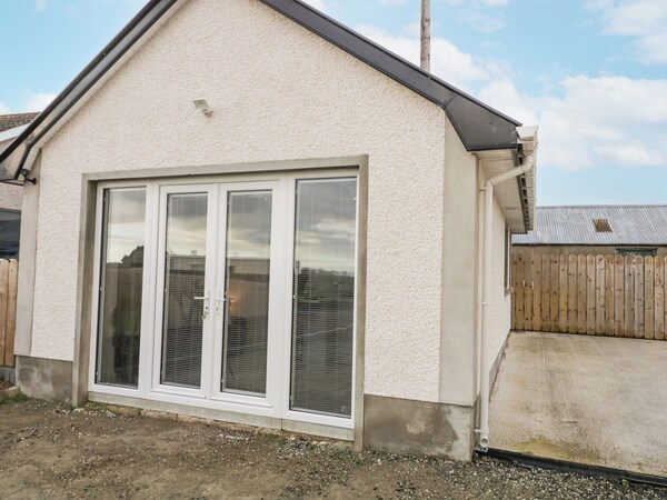 Sjs Annexe, Romantic In Castlerock - Portrush