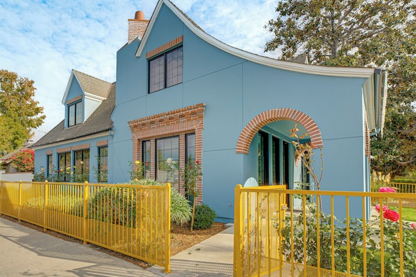 1 Mi To Rose Bowl: Pasadena Home W/ Fenced Yard! - Pasadena, CA