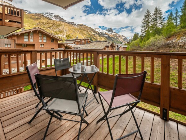 Premium 5-room Apartment - Ski-in/ski-out, Wifi, Parking, Hotel Services - Tignes