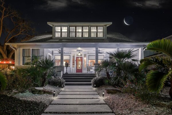 Historic Charm Meets Modern Luxury/walkable Dwntn - Bradenton, FL