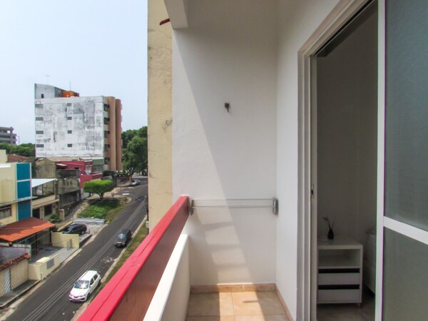 Trindad's Apartment: Comfort, Just A Few Steps From The Amazonas Theater. - Manaus