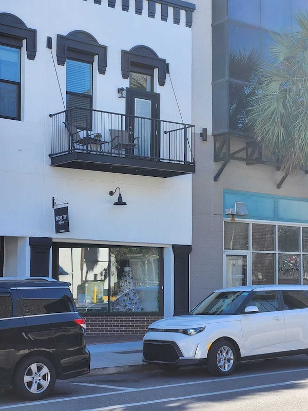 Apartment In The Heart  Of Historic Ocala Downtown - Ocala, FL