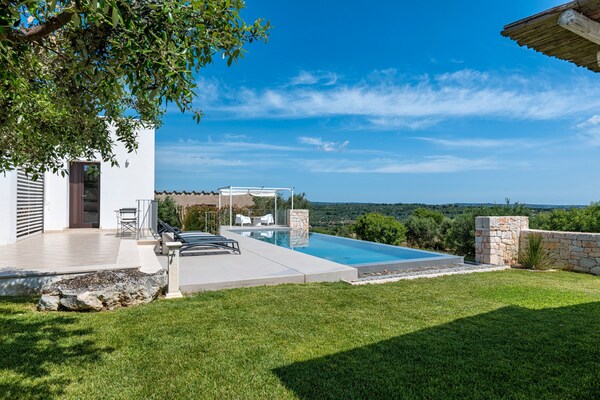 Villa 'Gioia Infinita' Con Piscina Privada, Wi-fi Y Aire Acondicionado - Ceglie Messapica