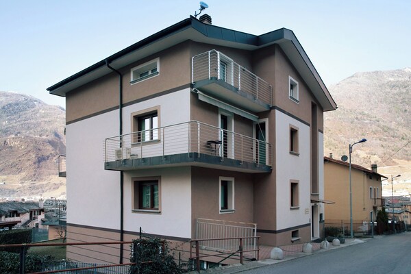 Apartment 'Il Castellaccio - Tirano' With Mountain View And Wi-fi - Tirano