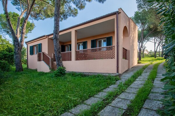 Villa Dei Pini, Porto Azzurro - Porto Azzurro