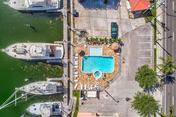 Intracoastal Water Views Madeira Resort Beach Pool - St. Pete Beach, FL