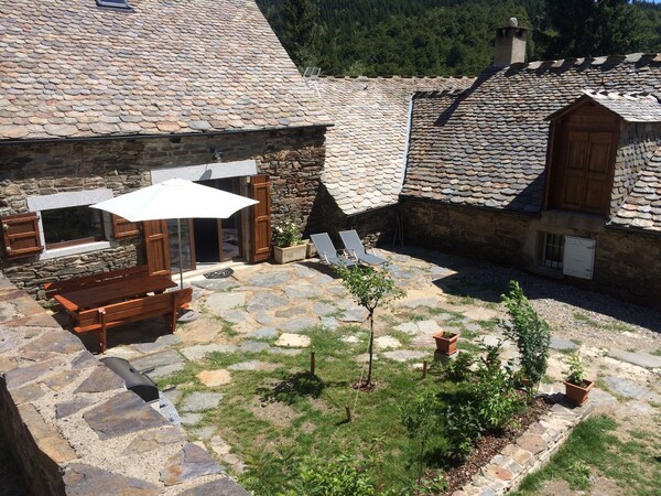 Grange Aménagée Au Pied Du Mont Lozère Dans Un Hameau De Caractère - Bagnols-les-Bains
