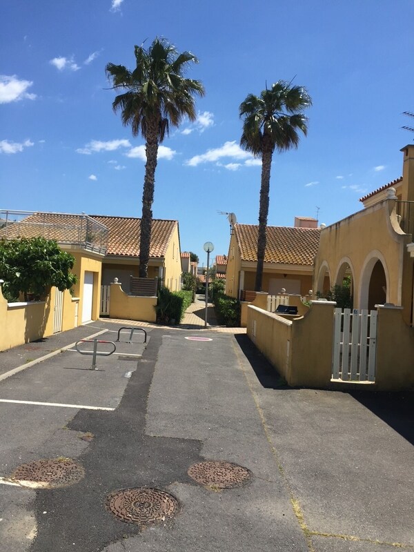 Villa Cap Sauvage - Jardin Avec Jacuzzi - Village Naturiste - Agde