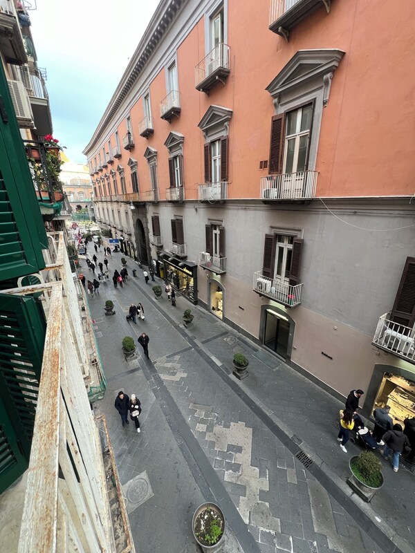 La Casa Di Licia A Few Meters From Piazza Del Plebiscito - Naples