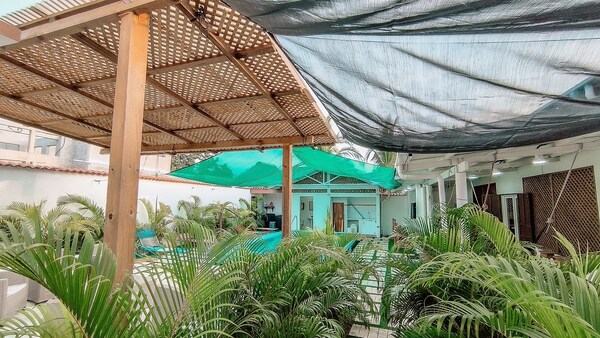 Casa Con 2 Habitaciónes, Wifi, Piscina, Ac Y A 1 Minuto De Playa En Carro. - Escuintla