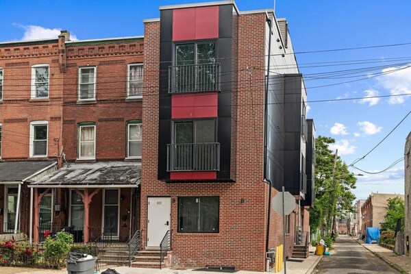 The Chic Haven Hideout- Cozy 2-br , Minutes Away From The Philadelphia Zoo - Widener University, Chester