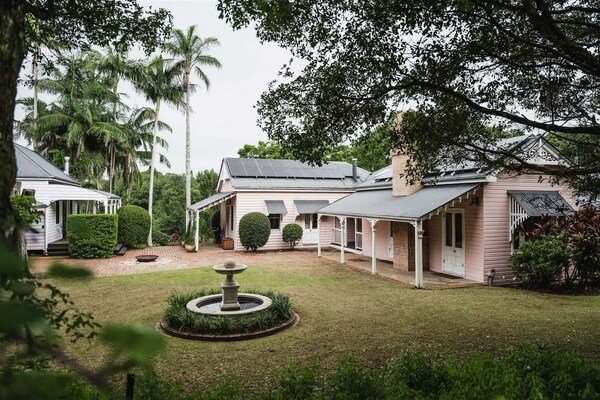Montville Estate - Luxury Hinterland Home & Pool - Maleny