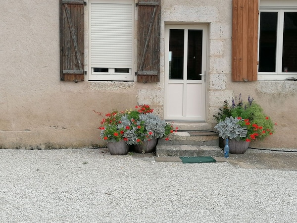 Charmantes Waldhaus: 4/6 Pers, Natur, Entspannung, Parkplatz, Haustiere Erlaubt - Briare
