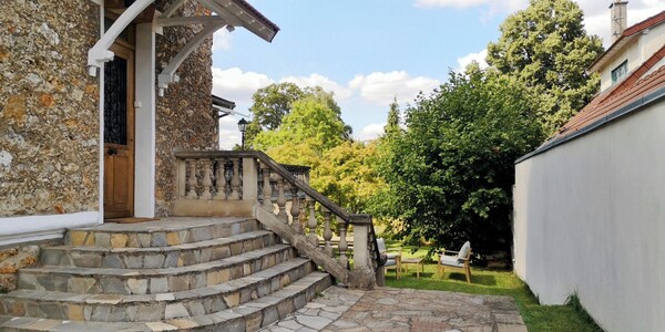 Charming Century-old Millstone House. Versailles 15 Minutes Away, Paris 30 Minutes. - Saint-Cloud