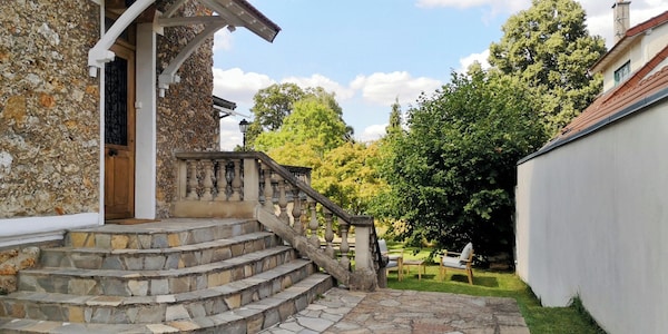 Charming Century-old Millstone House. Versailles 15 Minutes Away, Paris 30 Minutes. - Saint-Cloud