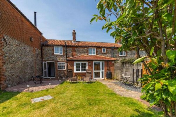 Host & Stay | Pilgrims Rest - Sea Palling