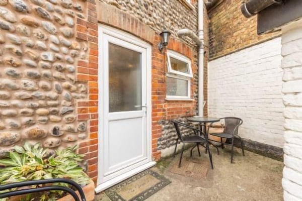 Host & Stay | West Street Cottage - 크로머