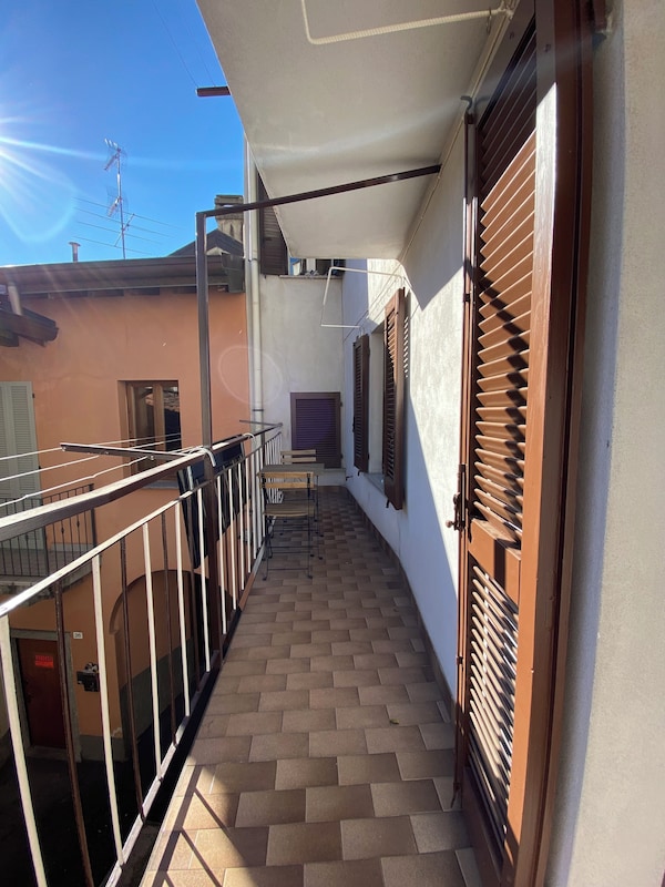 Cà Lina Lecco, Spacious Apartment Whith Parking Space - Lecco