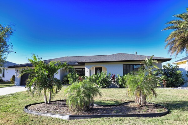 Venice Vacay! Pet-friendly Pool Home In Venice Fl! - Venice, FL